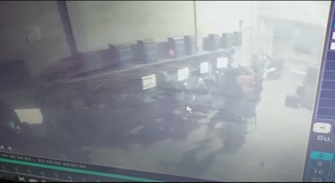 Viral Preman Kampung di Medan Tebas Pengunjung Warnet